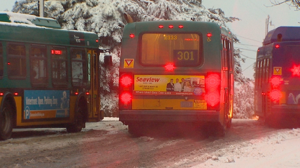 Watch: King County Metro buses get stuck on hill in Shorline | KOMO