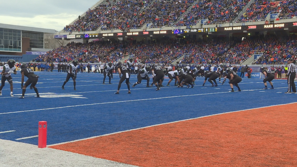 Boise State fans bleed blue as the Broncos win another championship | KBOI